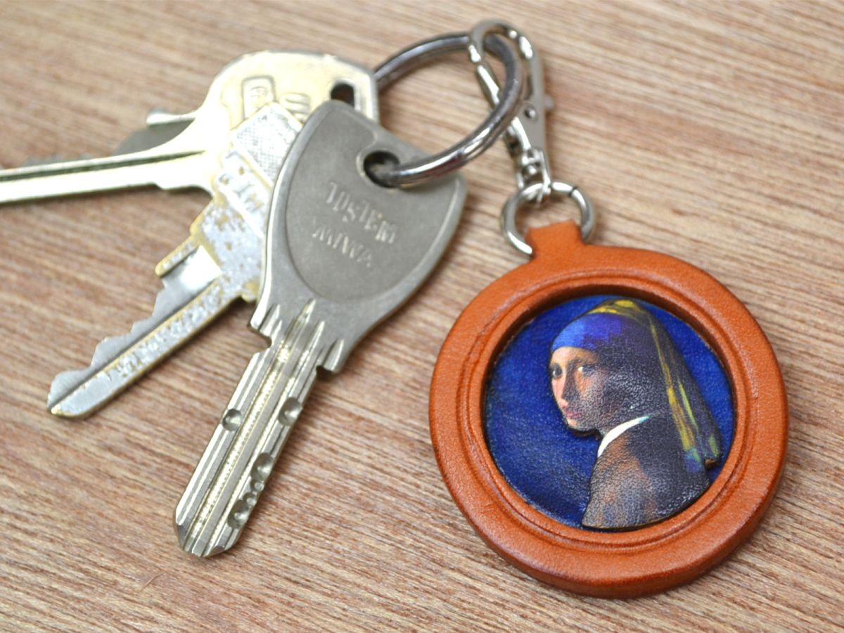 Vermeer's Girls with Pearl Earring Leather plate Keychain